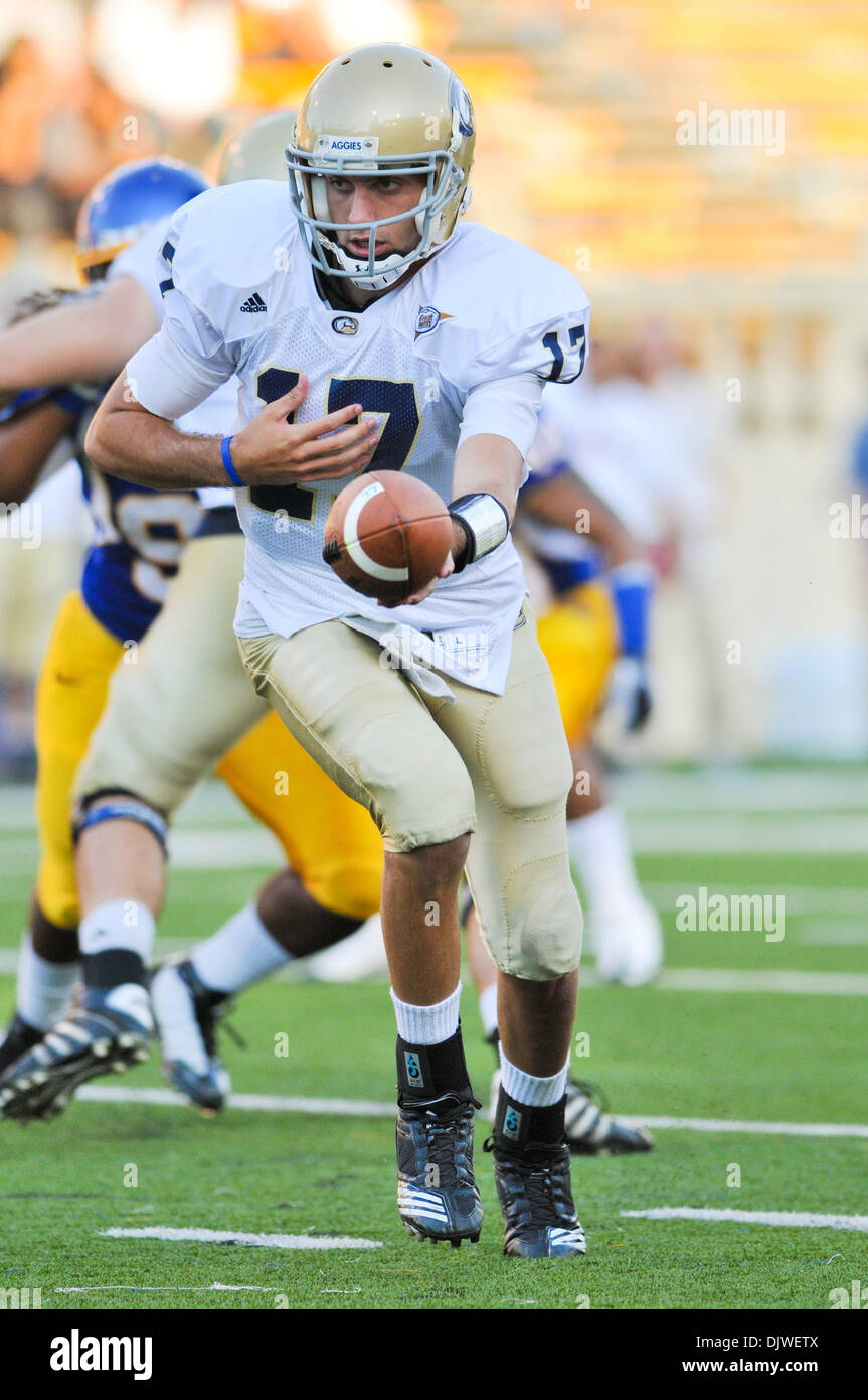 Oct. 2, 2010 - San Jose, California, U.S. - UC Davis Aggies quarterback ...