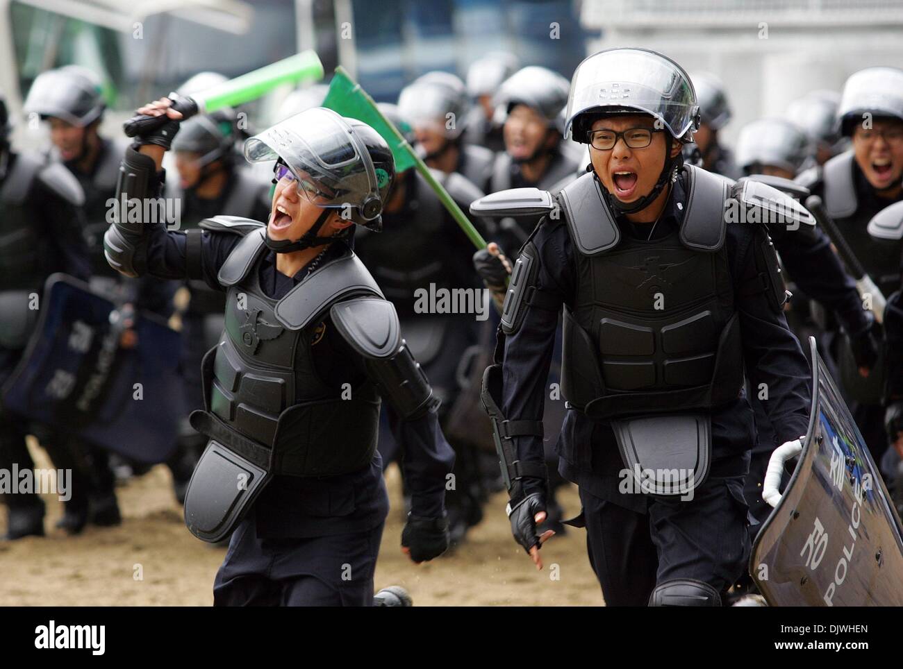 Oct 04, 2010 - Seoul, South Korea - South Korean police officers ...