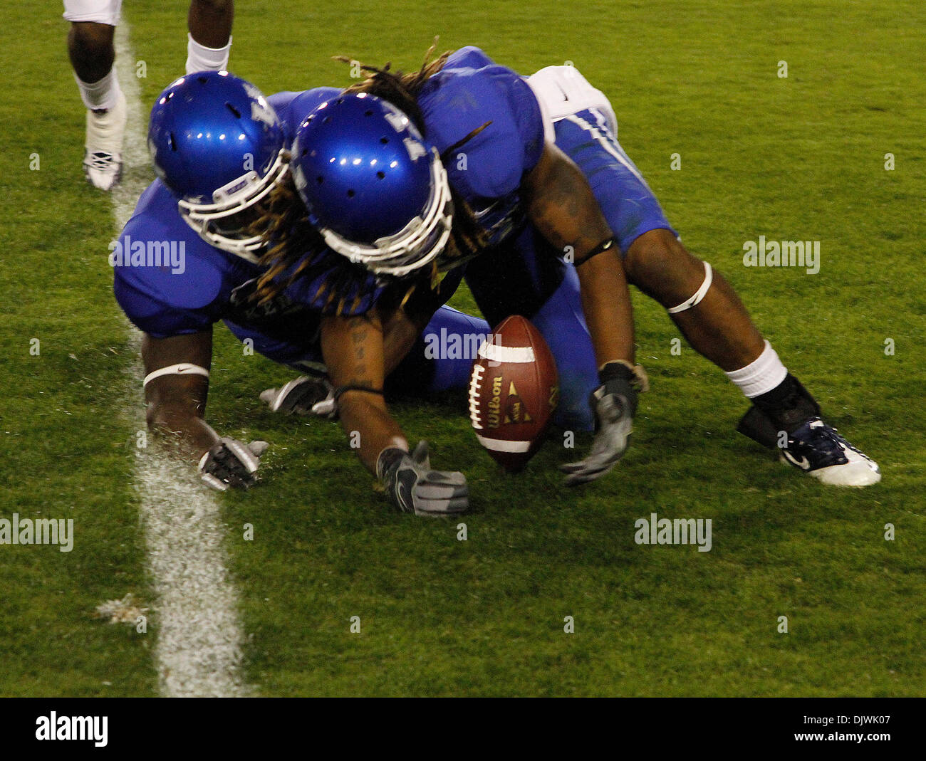 Auburn university football stadium hi-res stock photography and images ...