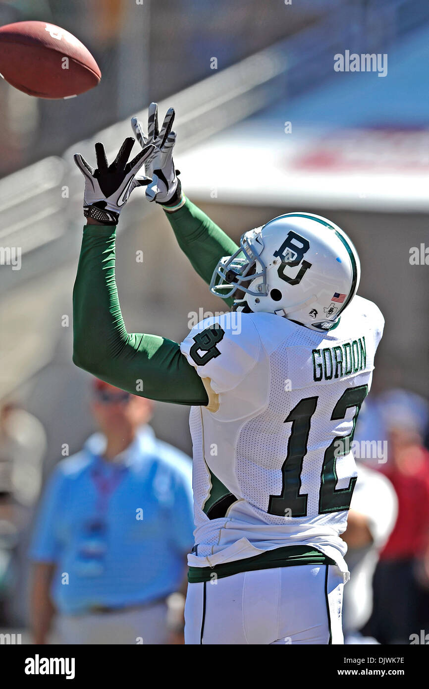 Josh gordon baylor hi-res stock photography and images - Alamy