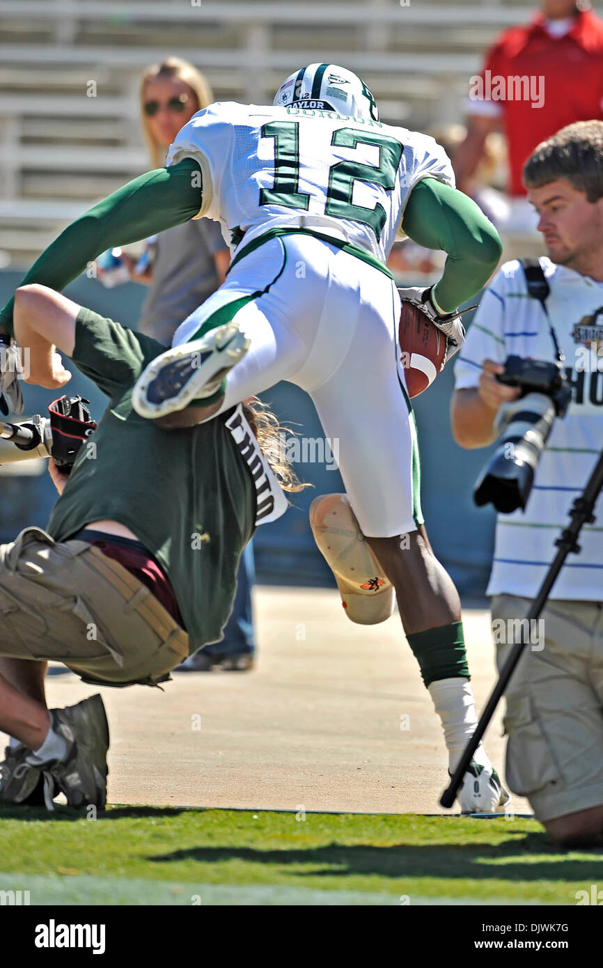 Josh gordon baylor hi-res stock photography and images - Alamy