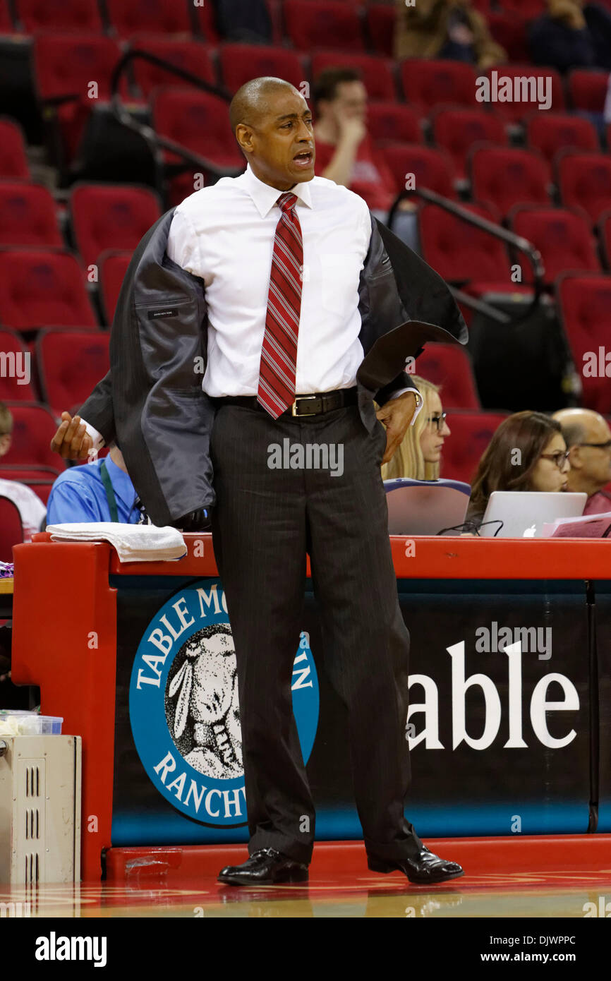 Head coach rodney terry hi-res stock photography and images - Alamy