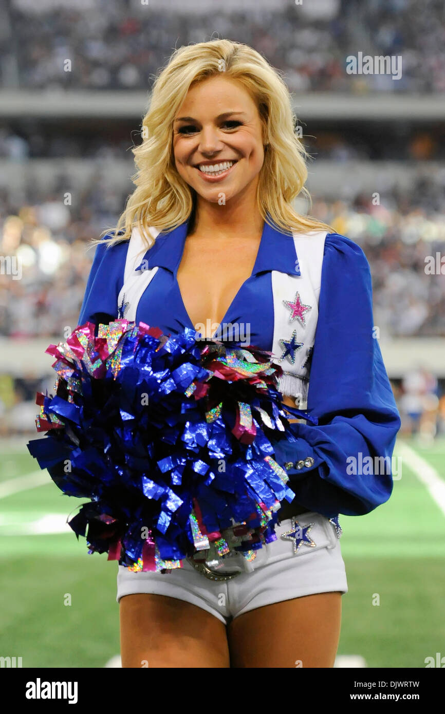 Members famous dallas cowboys cheerleaders hi-res stock photography and ...