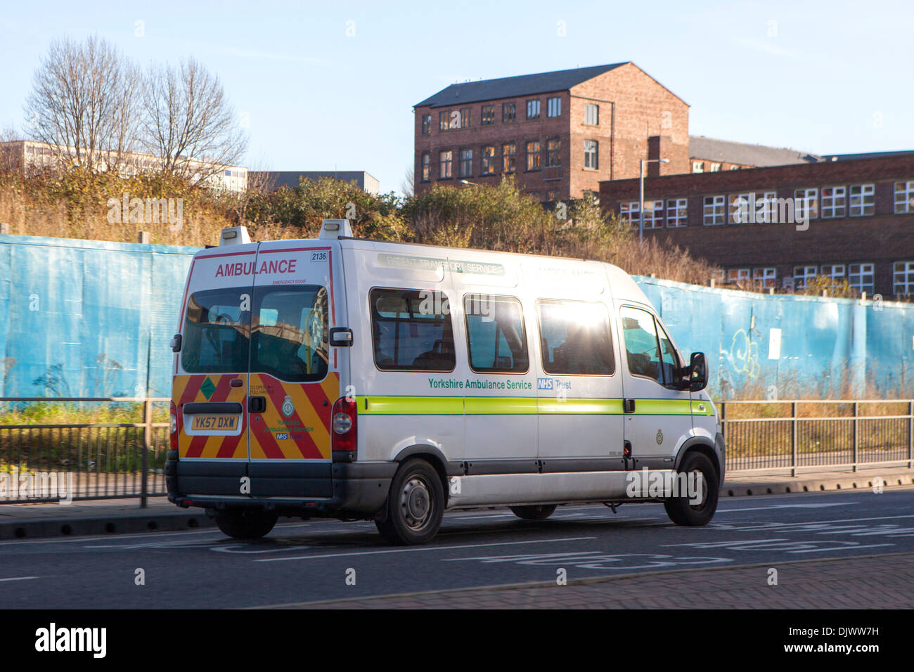 Yorkshire ambulance service hi-res stock photography and images - Alamy