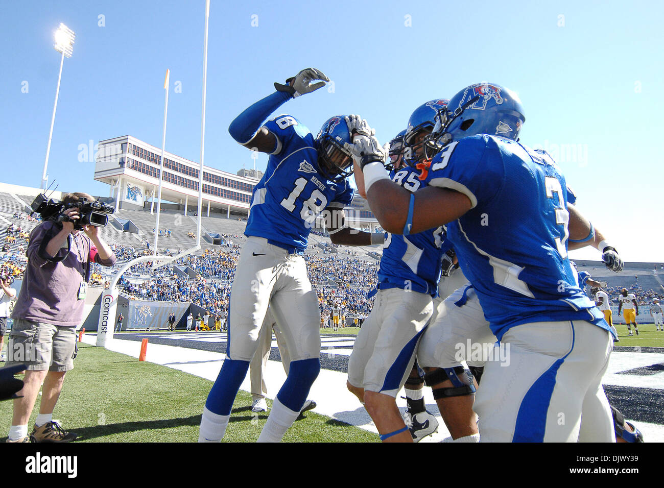 Memphis tigers wide receiver hi-res stock photography and images - Alamy