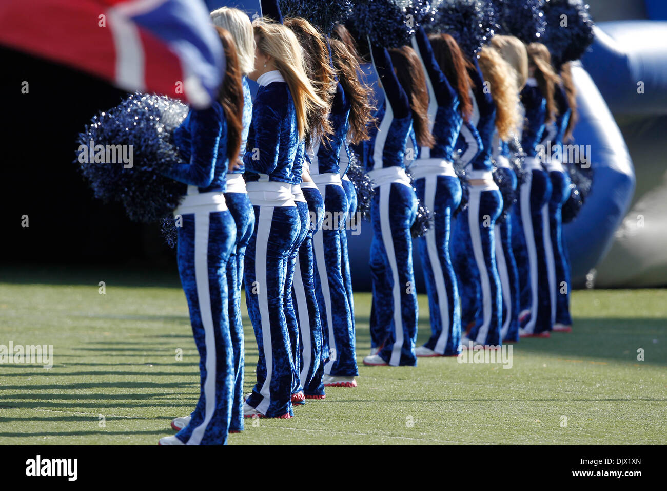 Cfl cheerleaders hi-res stock photography and images - Alamy