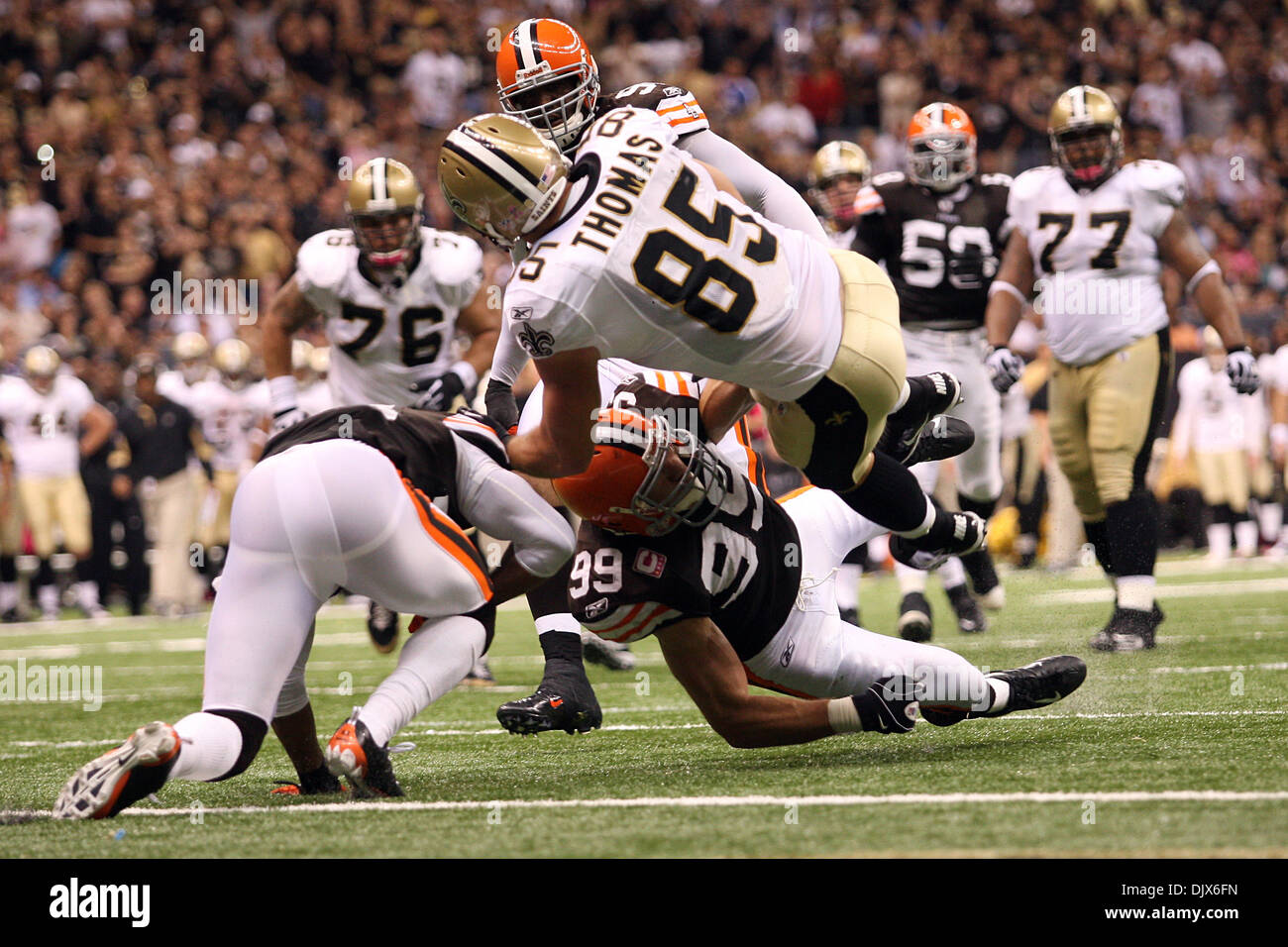 Oct 24, 2010: New Orleans Saints tight end David Thomas (85) catches a ...