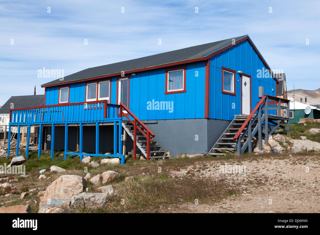 Inuit house hi-res stock photography and images - Alamy
