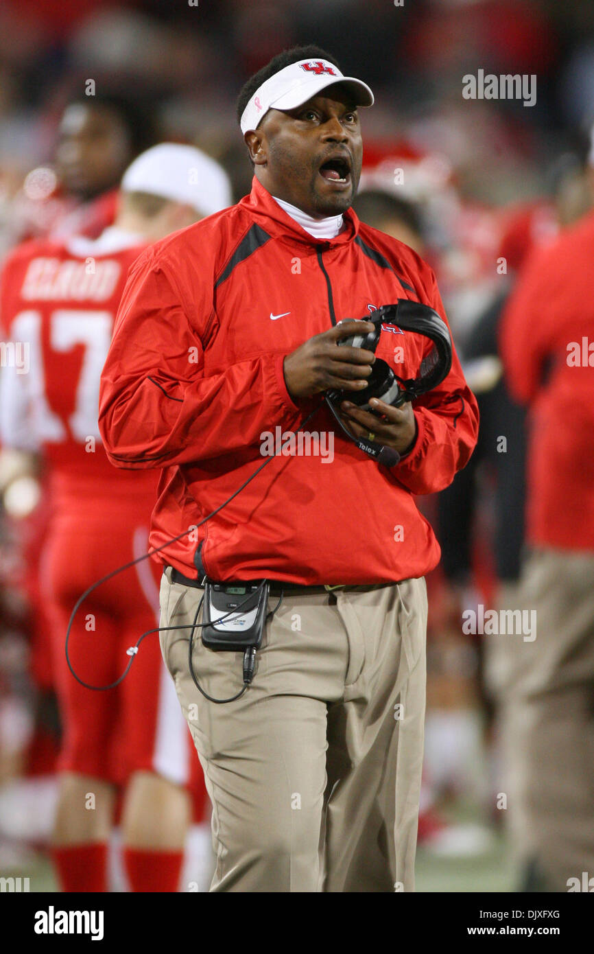 Nov. 5, 2010 - Houston, Texas, United States of America - University of ...