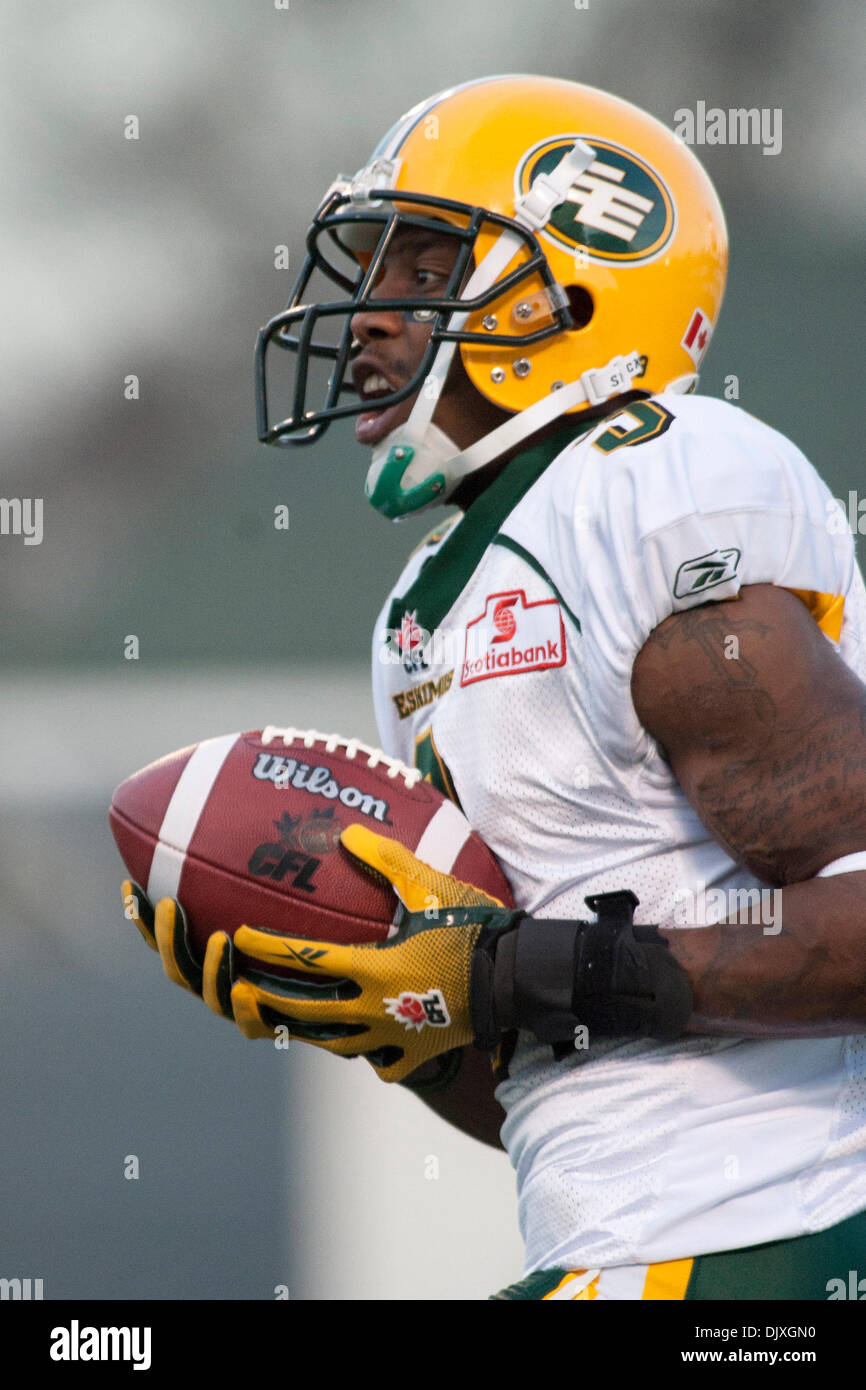 Nov. 6, 2010 - Regina, Saskatchewan, Canada - Edmonton Eskimos wide ...