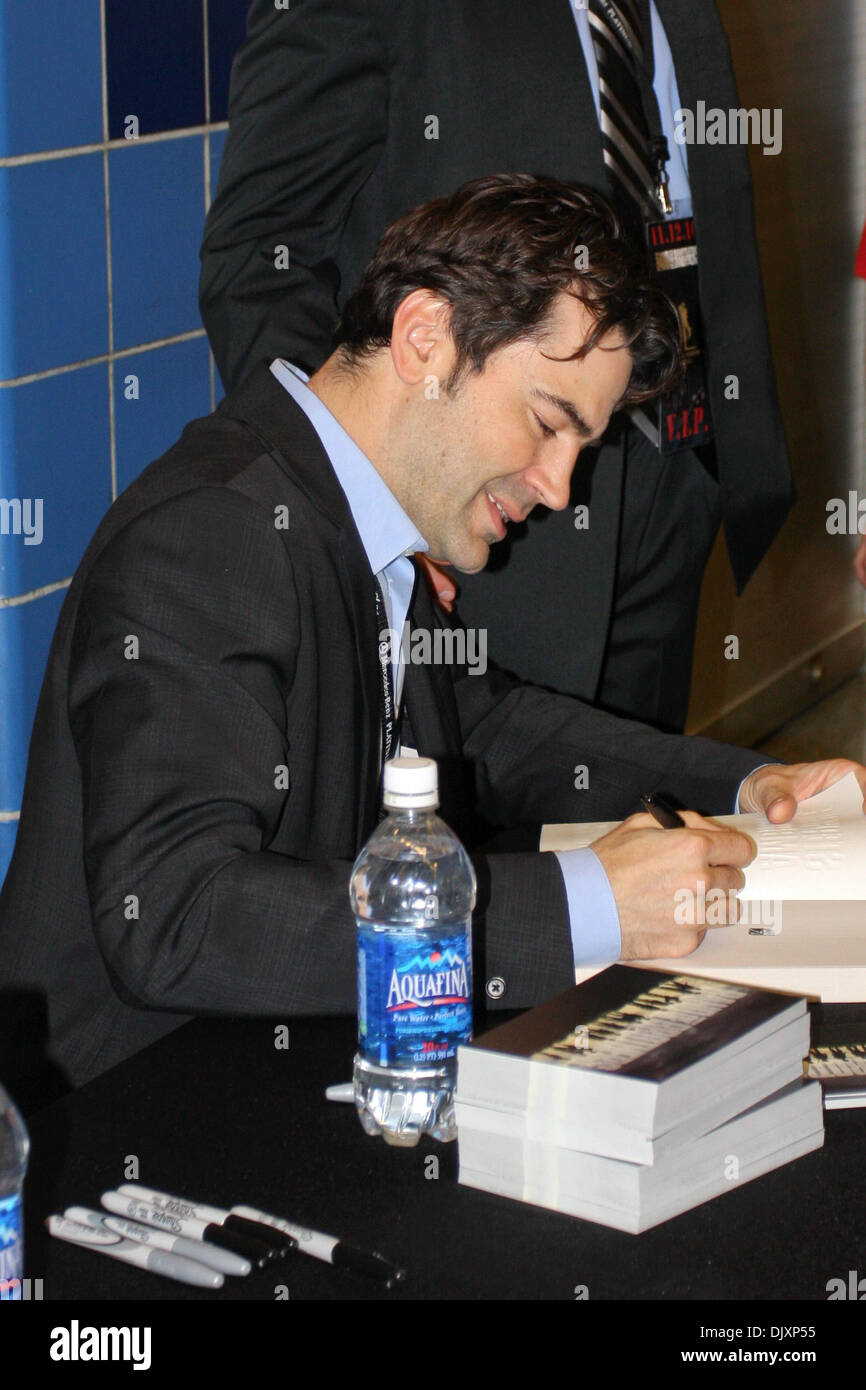 Nov. 12, 2010 - Cleveland, Ohio, United States of America - Actor Ron ...