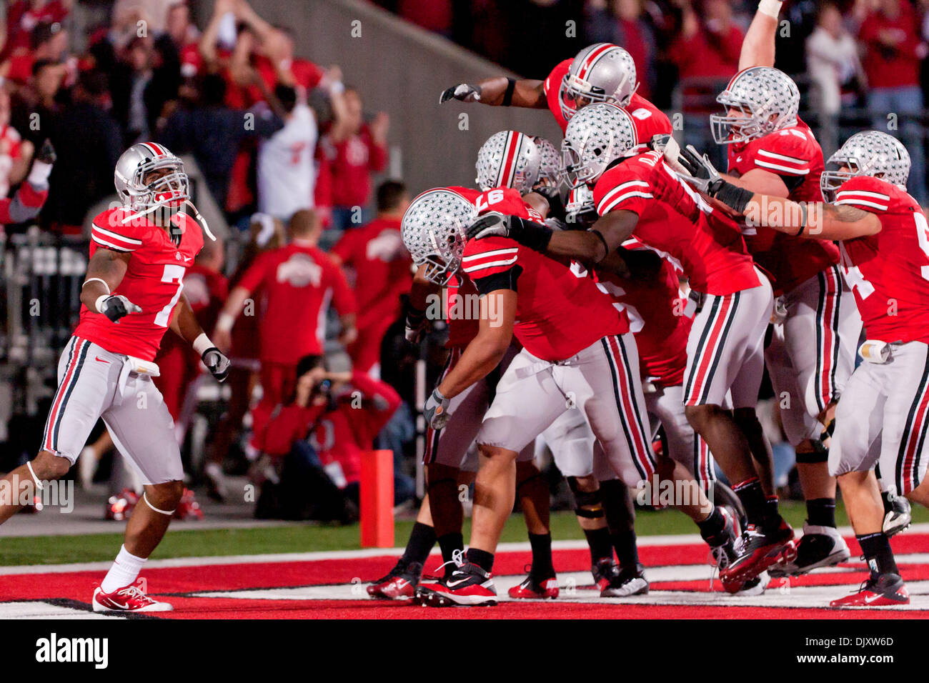 Psu football hi-res stock photography and images - Alamy