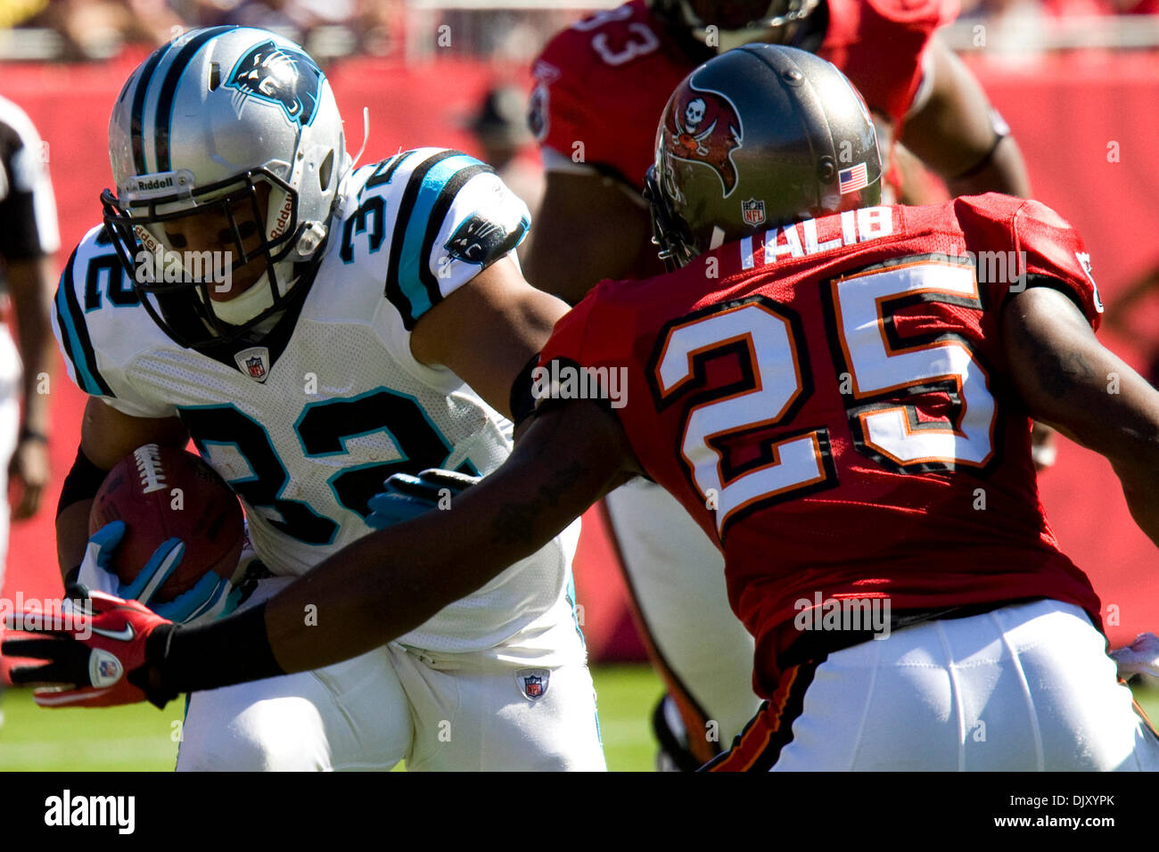 Nov. 14, 2010 - Tampa, Florida, USA - Carolina Panthers runningback ...