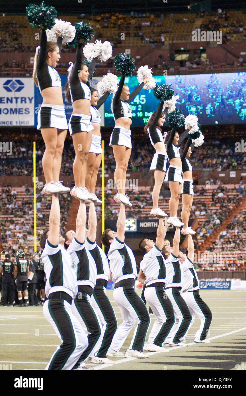 Hawaii cheerleaders hi-res stock photography and images - Alamy