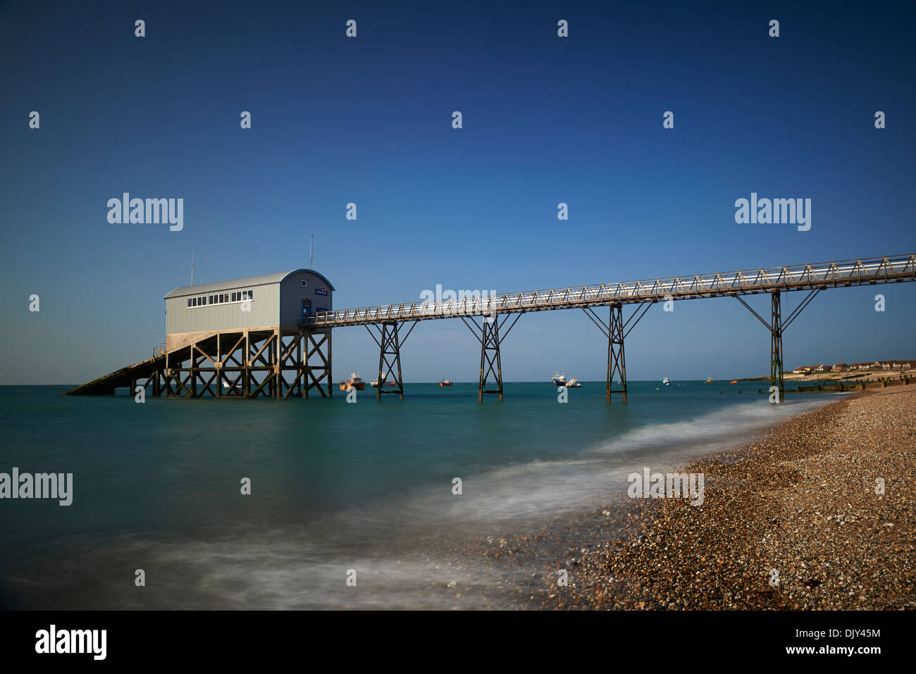 Rnli selsey lifeboat station hi-res stock photography and images - Alamy