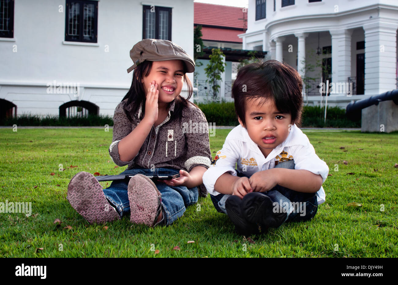 Two children during summer hi-res stock photography and images - Alamy