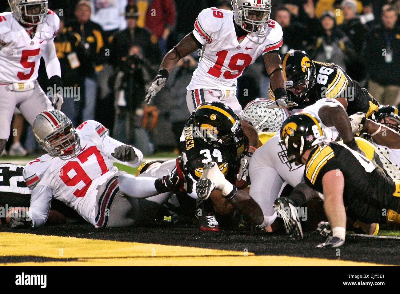 Kinnick stadium iowa hi-res stock photography and images - Alamy