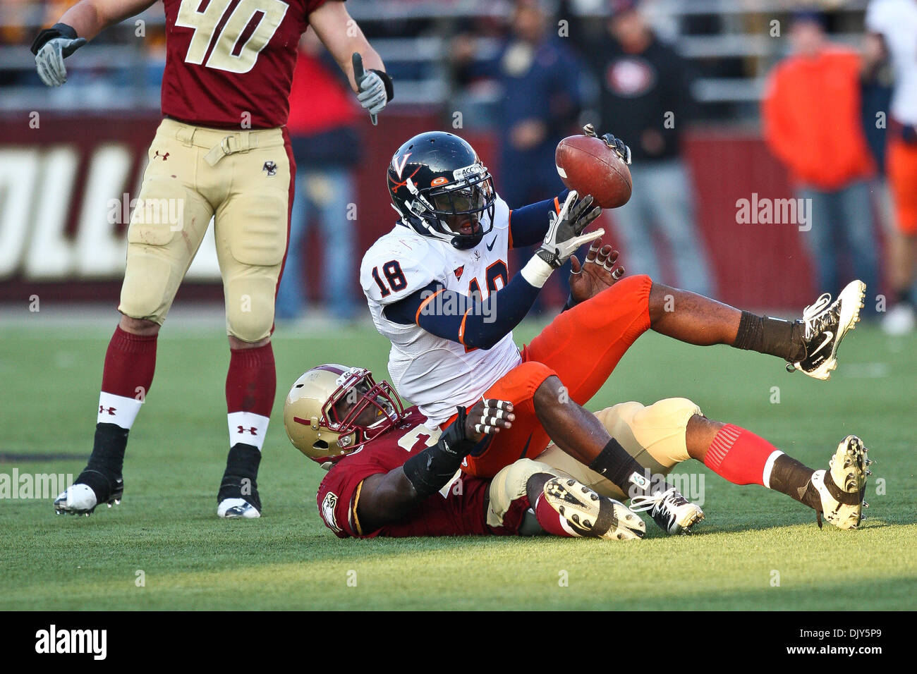 Nov. 20, 2010 - Boston, Massachusetts, U.S. - After catching a 23 yard ...