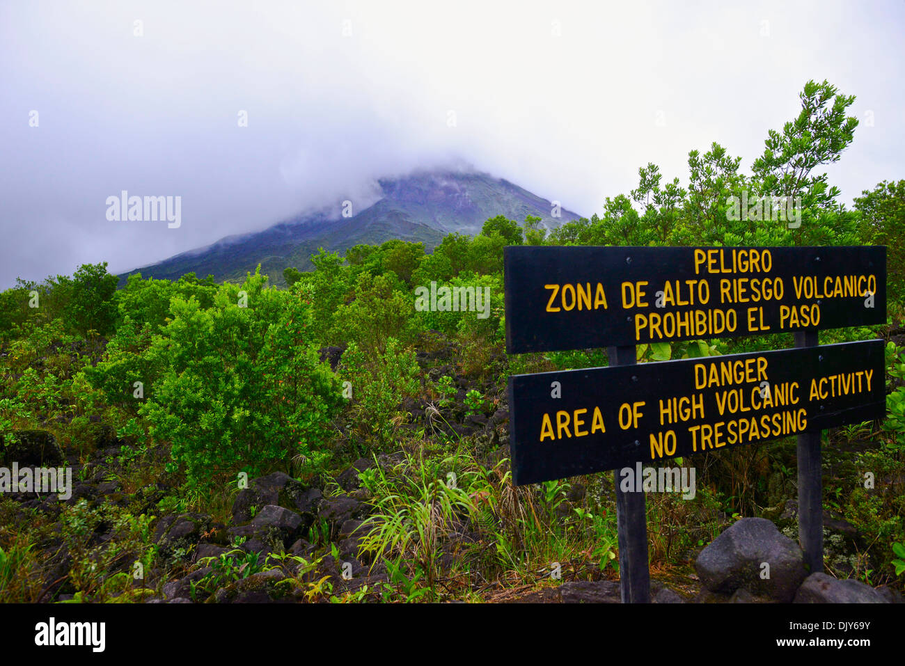 Arenal Volcan danger zone. Volcan Arenal Stock Photo - Alamy