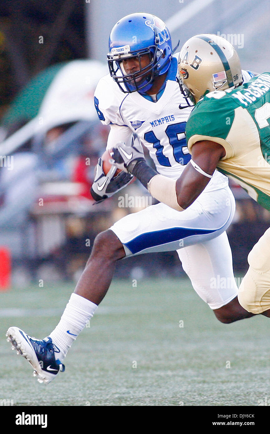 Memphis tigers wide receiver hi-res stock photography and images - Alamy