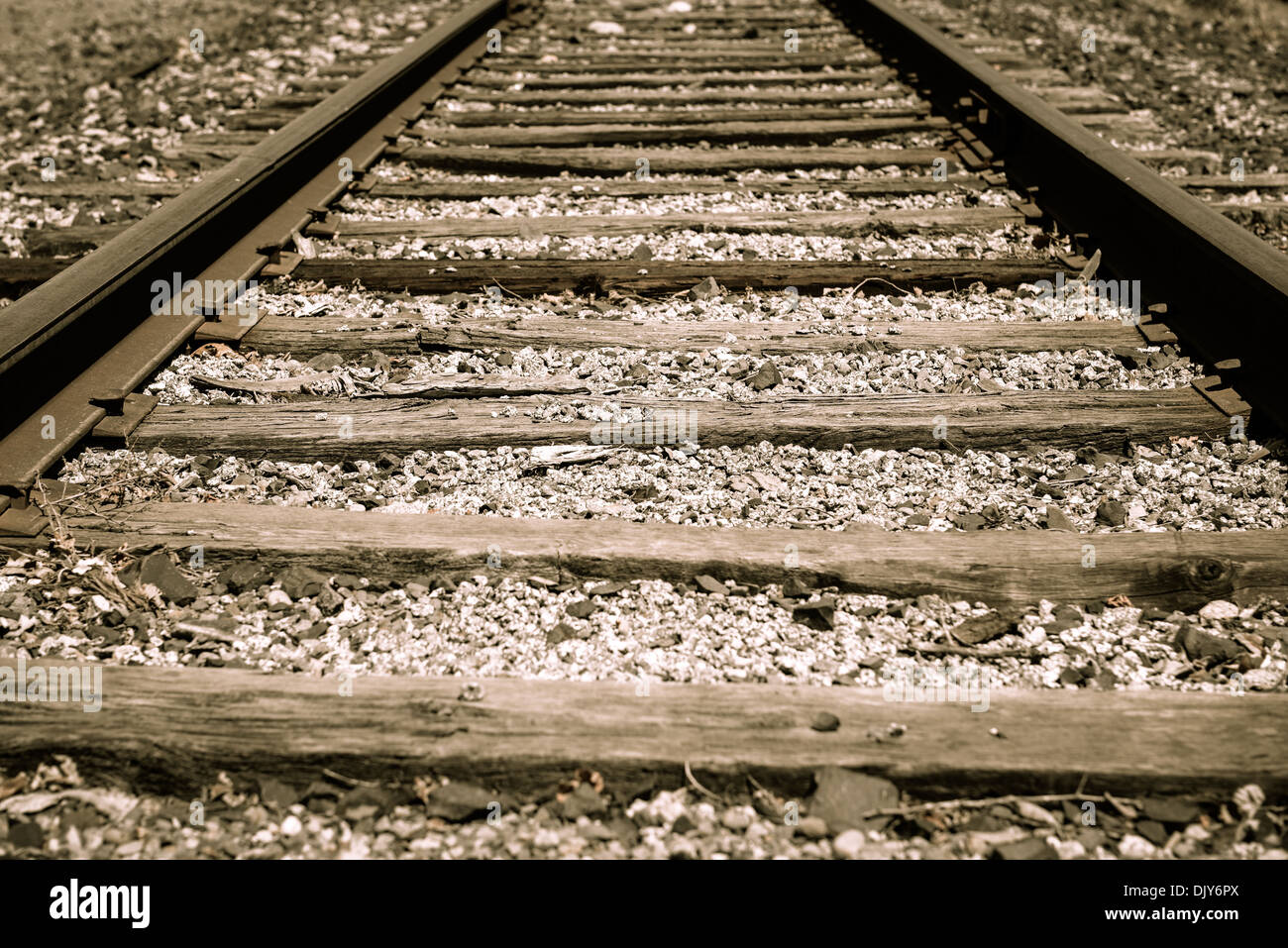 Warehouse tracks hi-res stock photography and images - Alamy