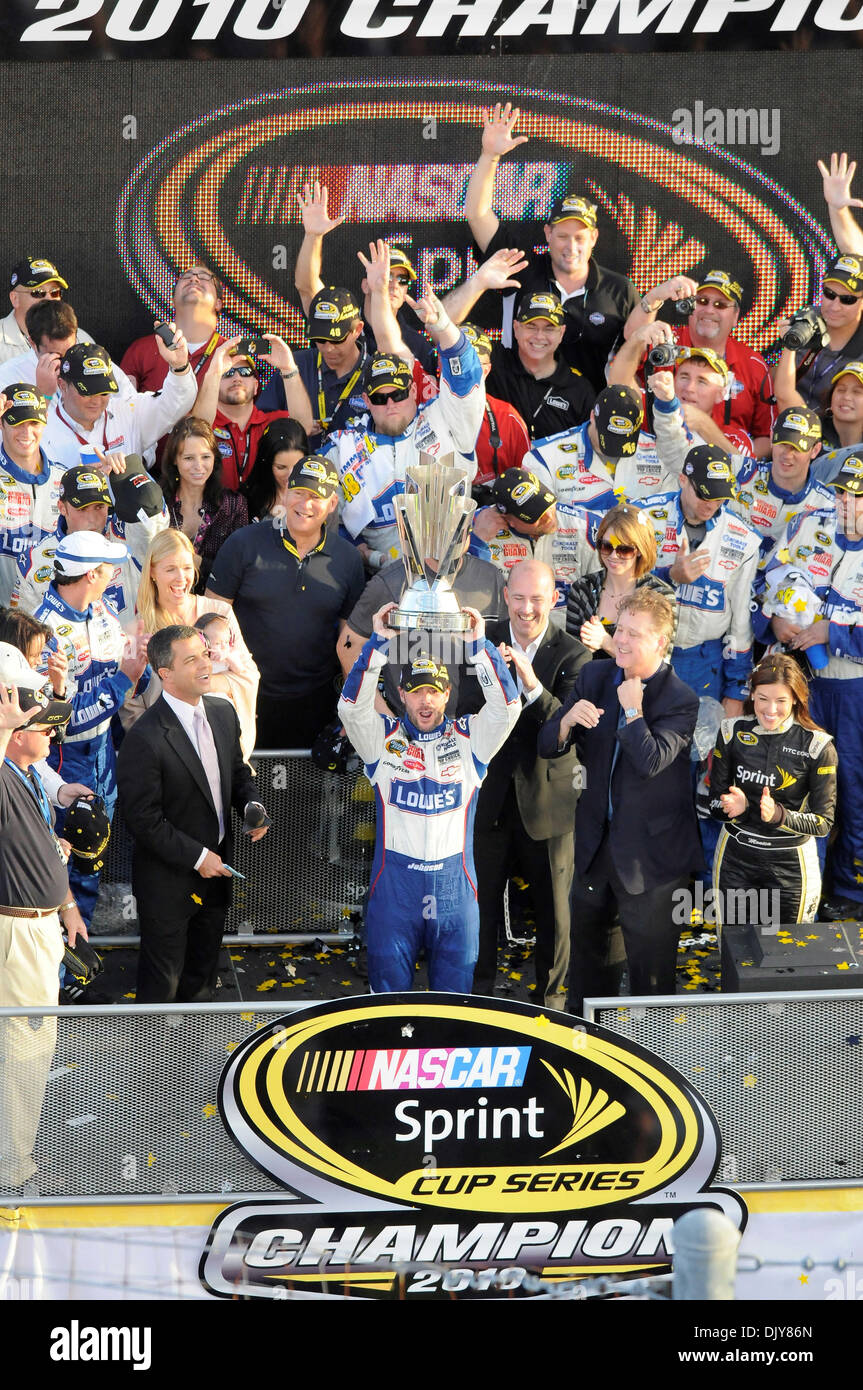 Sprint cup trophy hi-res stock photography and images - Alamy