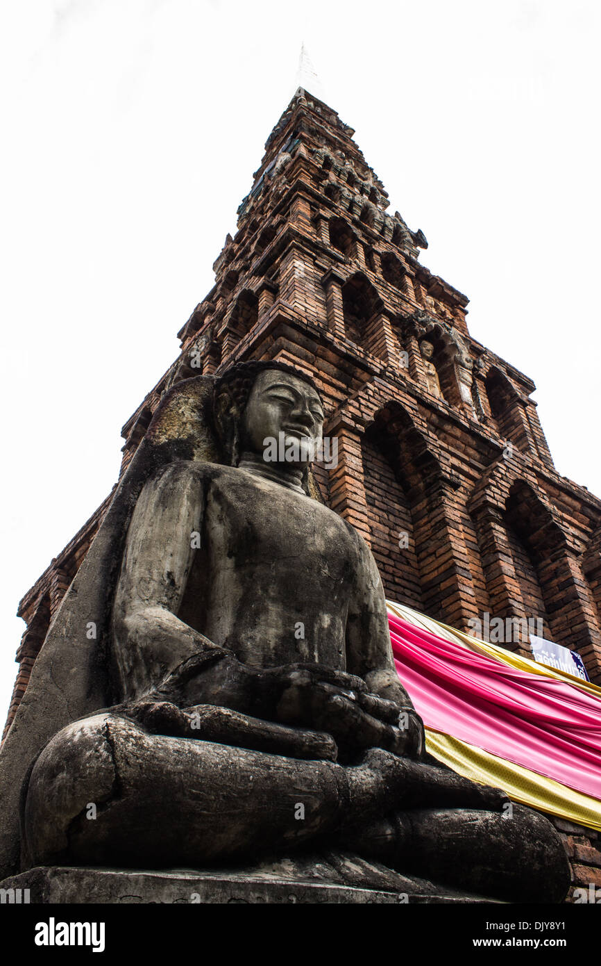 Buddha, mon dvaravati culture hi-res stock photography and images - Alamy