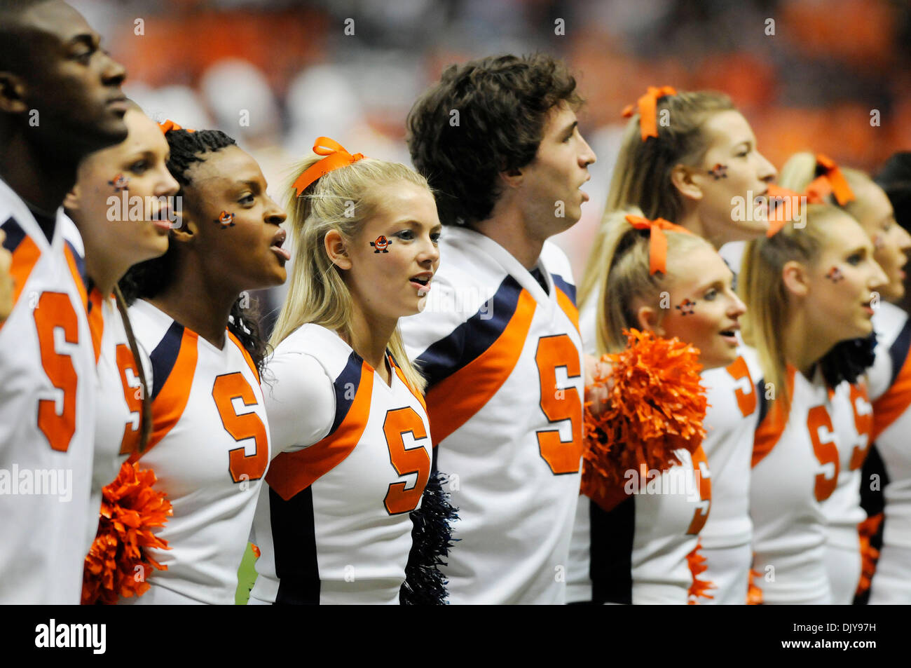Uconn cheerleaders hi-res stock photography and images - Alamy