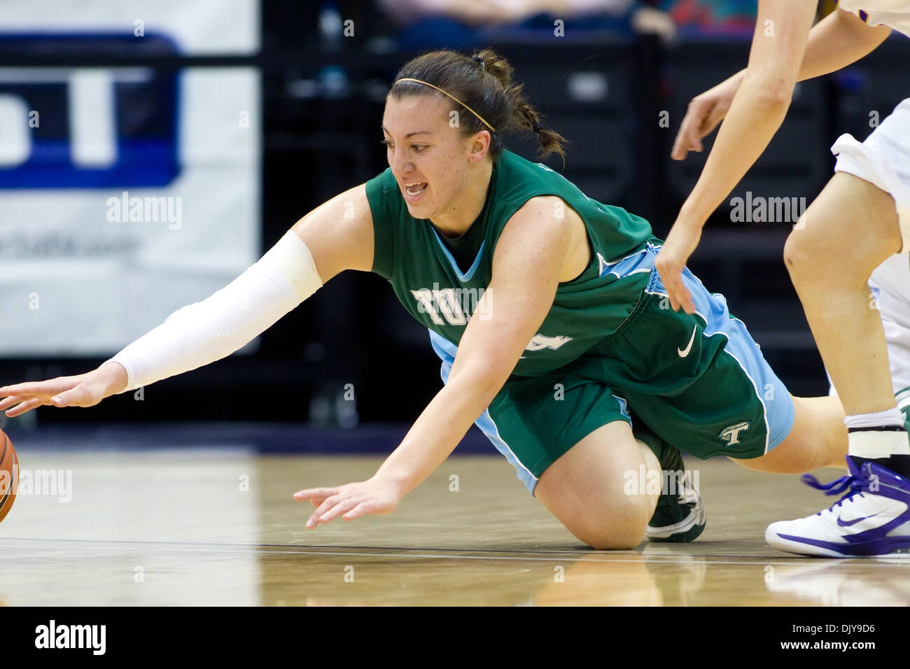 Tulane green wave womens basketball hi-res stock photography and images ...