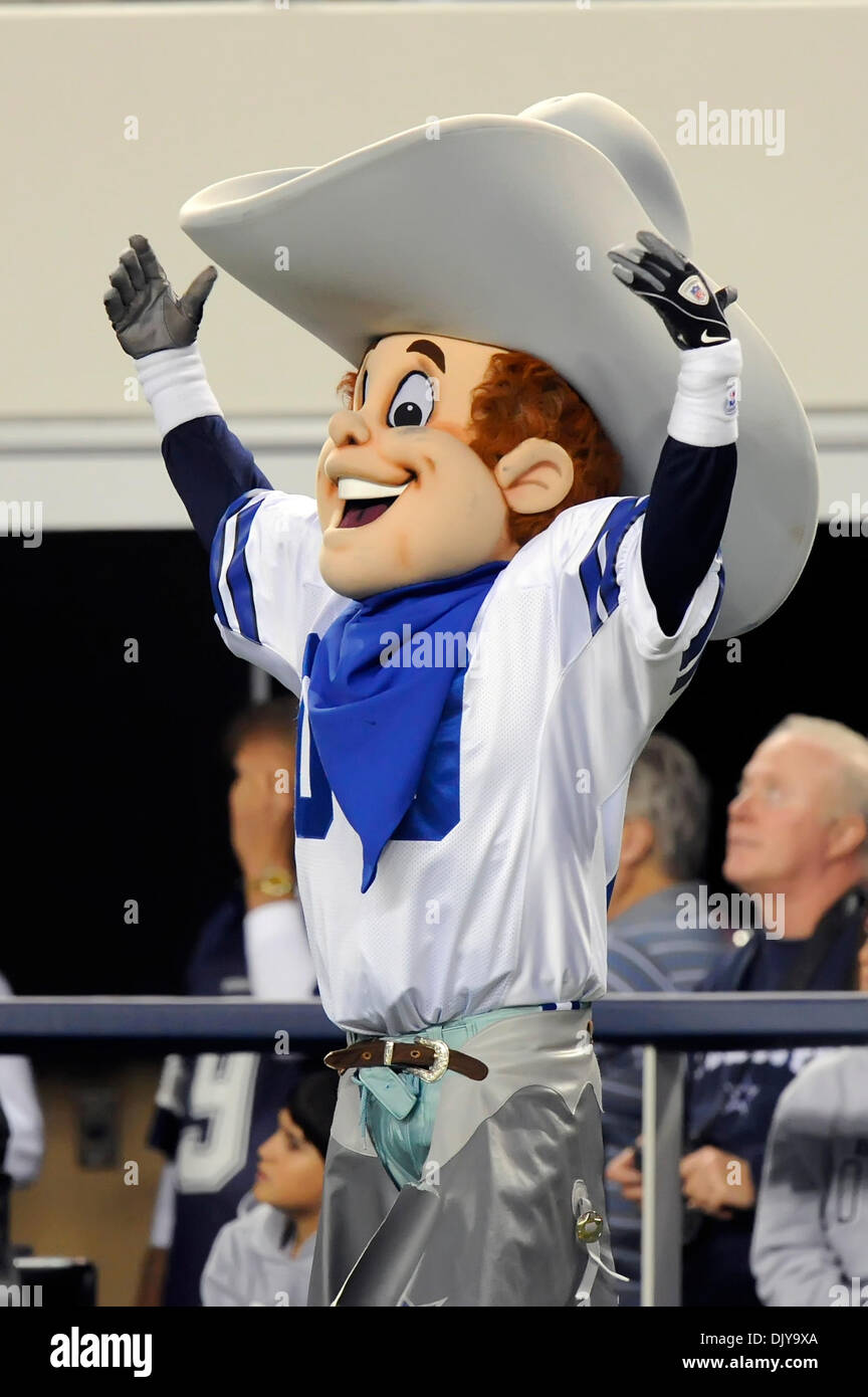 Dallas cowboys mascot rowdy hi-res stock photography and images - Alamy
