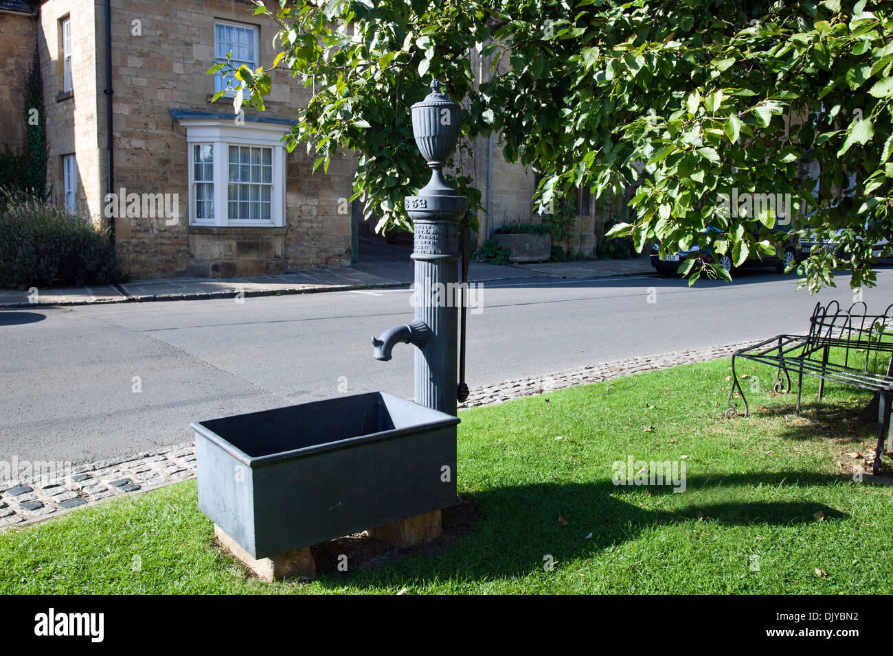 Cast iron water pump hi-res stock photography and images - Alamy