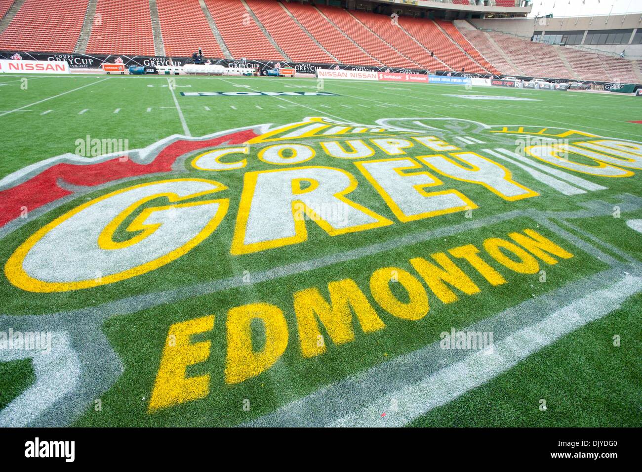 Cfl logo grey cup hi-res stock photography and images - Alamy