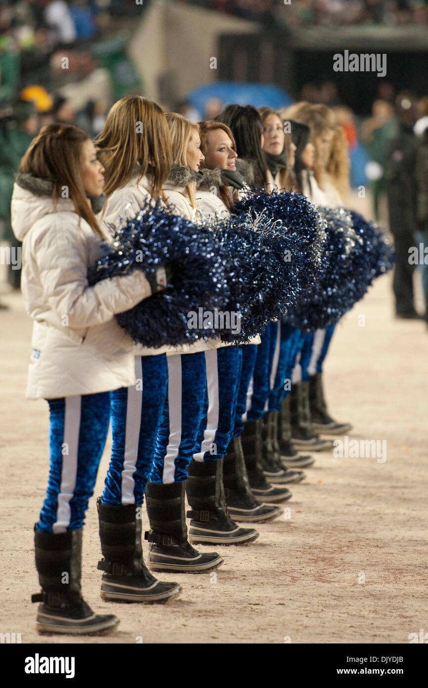 Cfl cheerleaders hi-res stock photography and images - Alamy