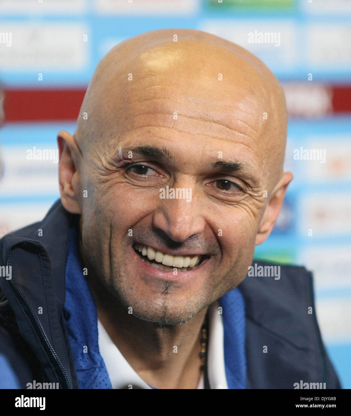 Head coach of zenit saint petersburg hi-res stock photography and ...