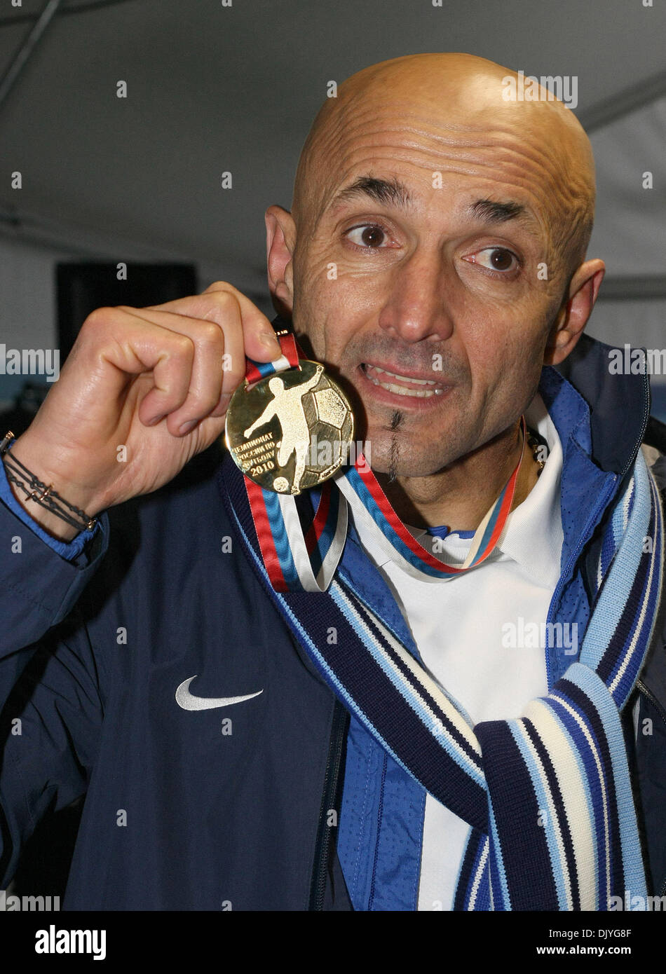 Head coach of zenit saint petersburg hi-res stock photography and ...
