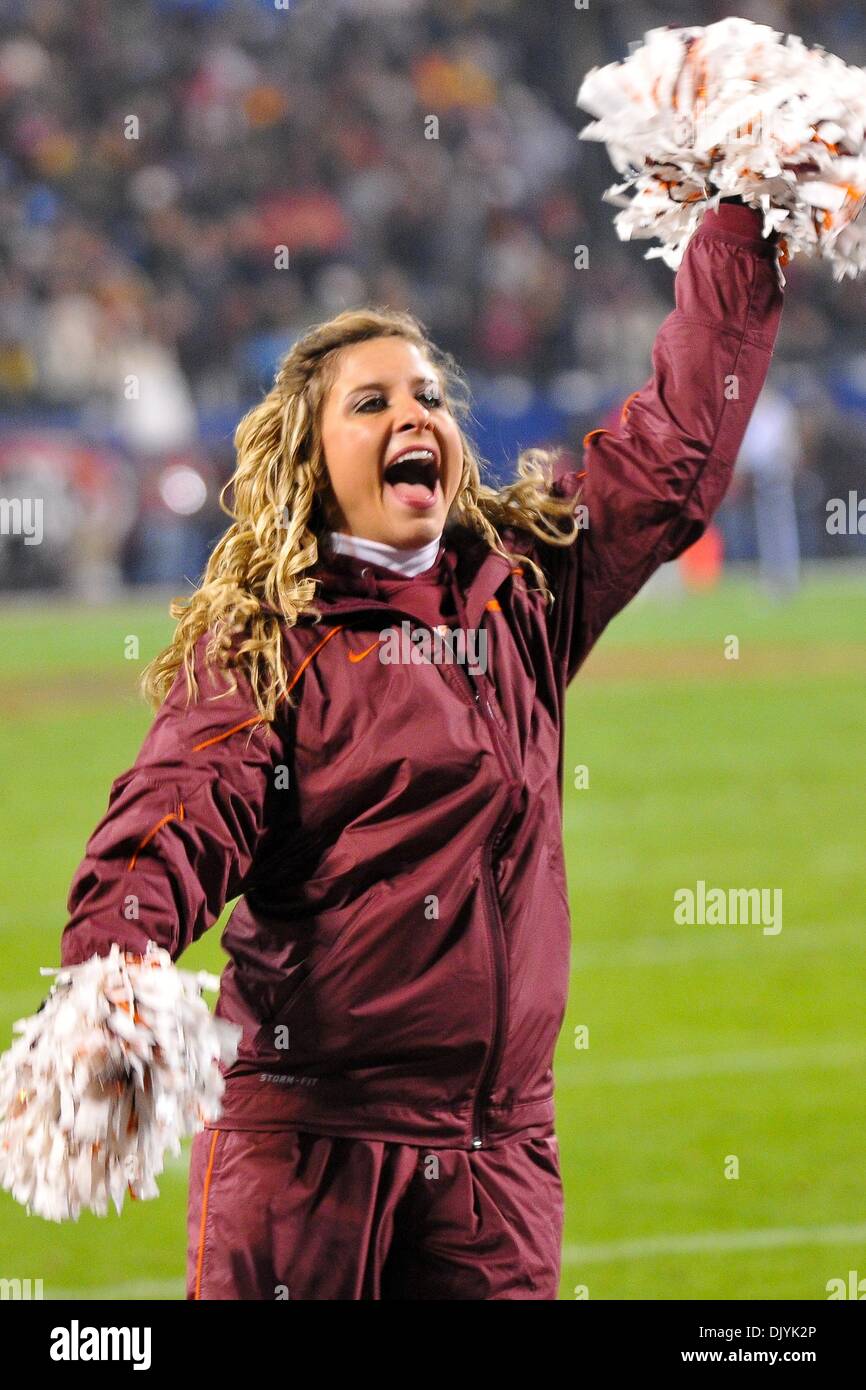 Virginia tech hokies cheerleader hi-res stock photography and images ...