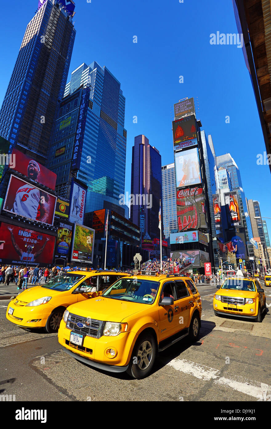 Yellow taxi cabs in Times Square, New York. America Stock Photo - Alamy Yellow taxi cabs in Times Square, New York. America Stock Photo - Alamy