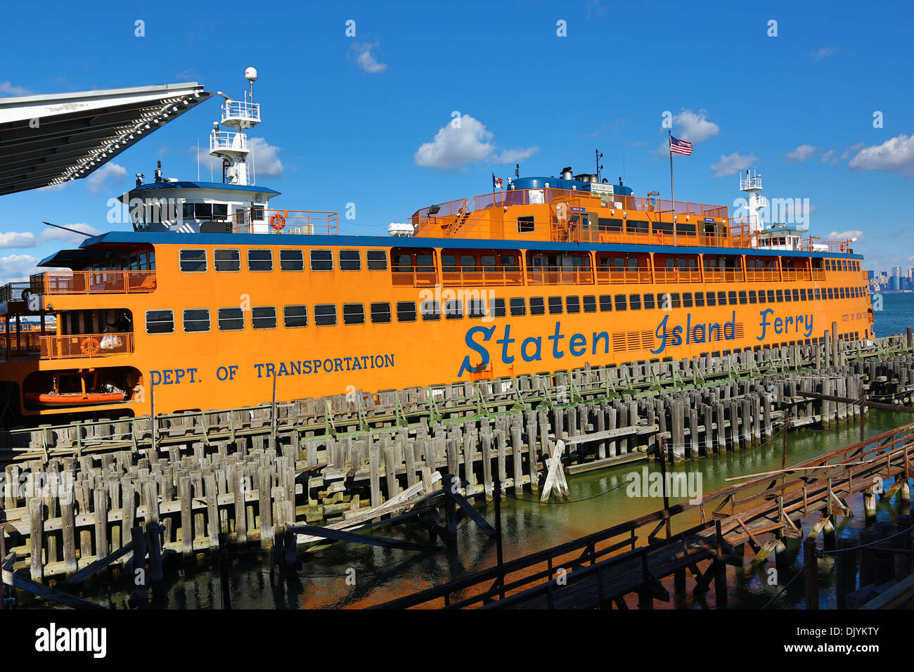 Staten island ferry hi-res stock photography and images - Alamy