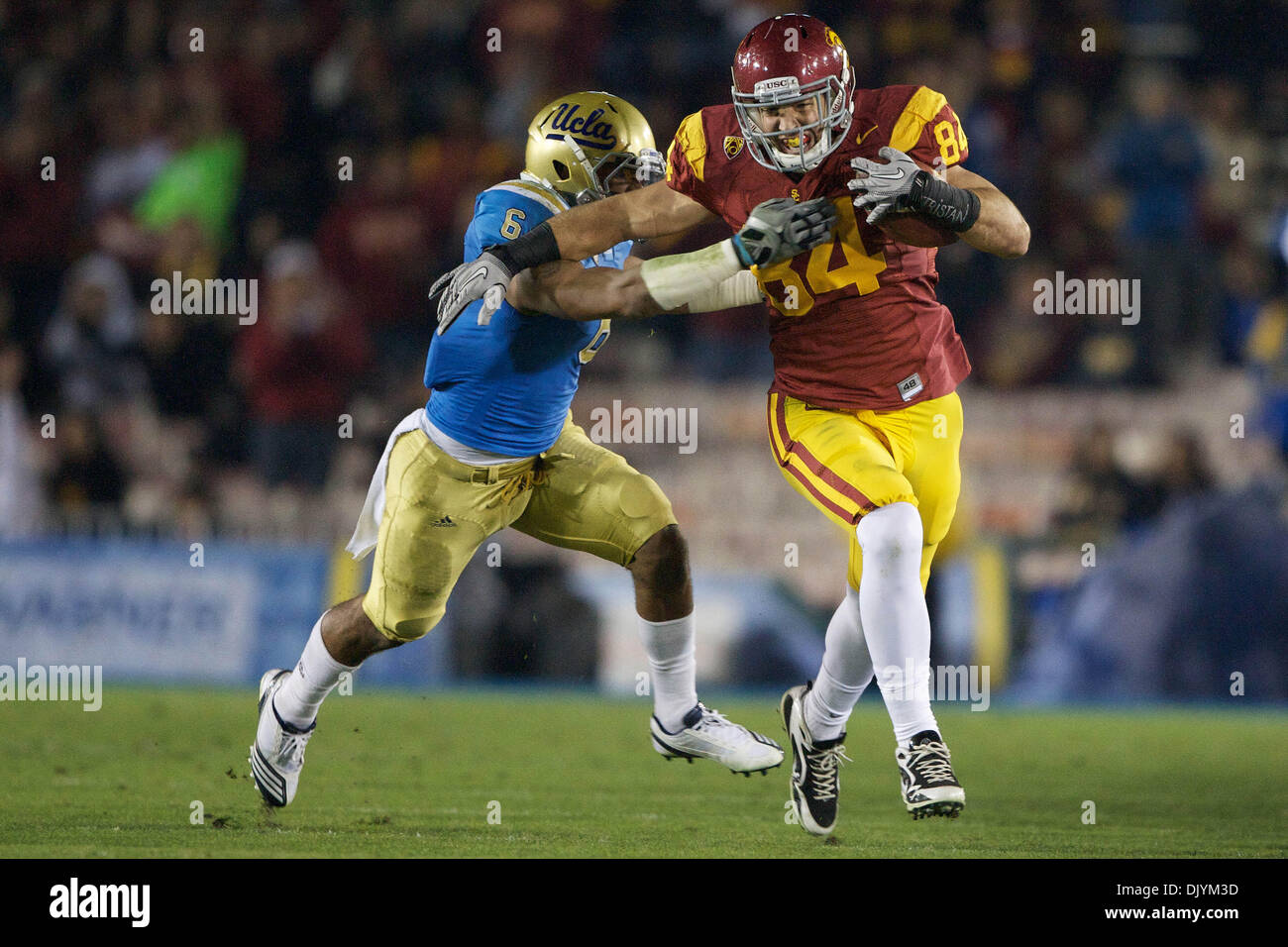 Usc ucla rose bowl hi-res stock photography and images - Alamy