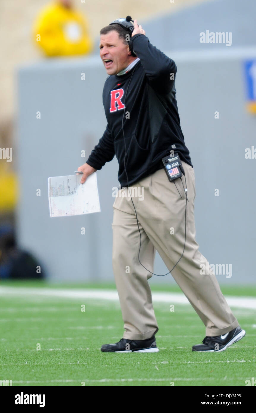 Rutgers head coach greg schiano hi-res stock photography and images - Alamy