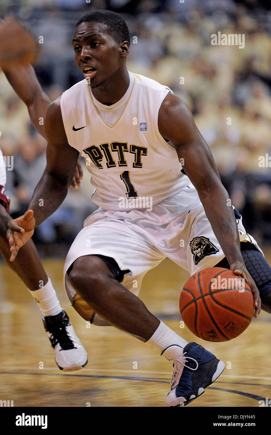 Rider broncs mens basketball hi-res stock photography and images - Alamy