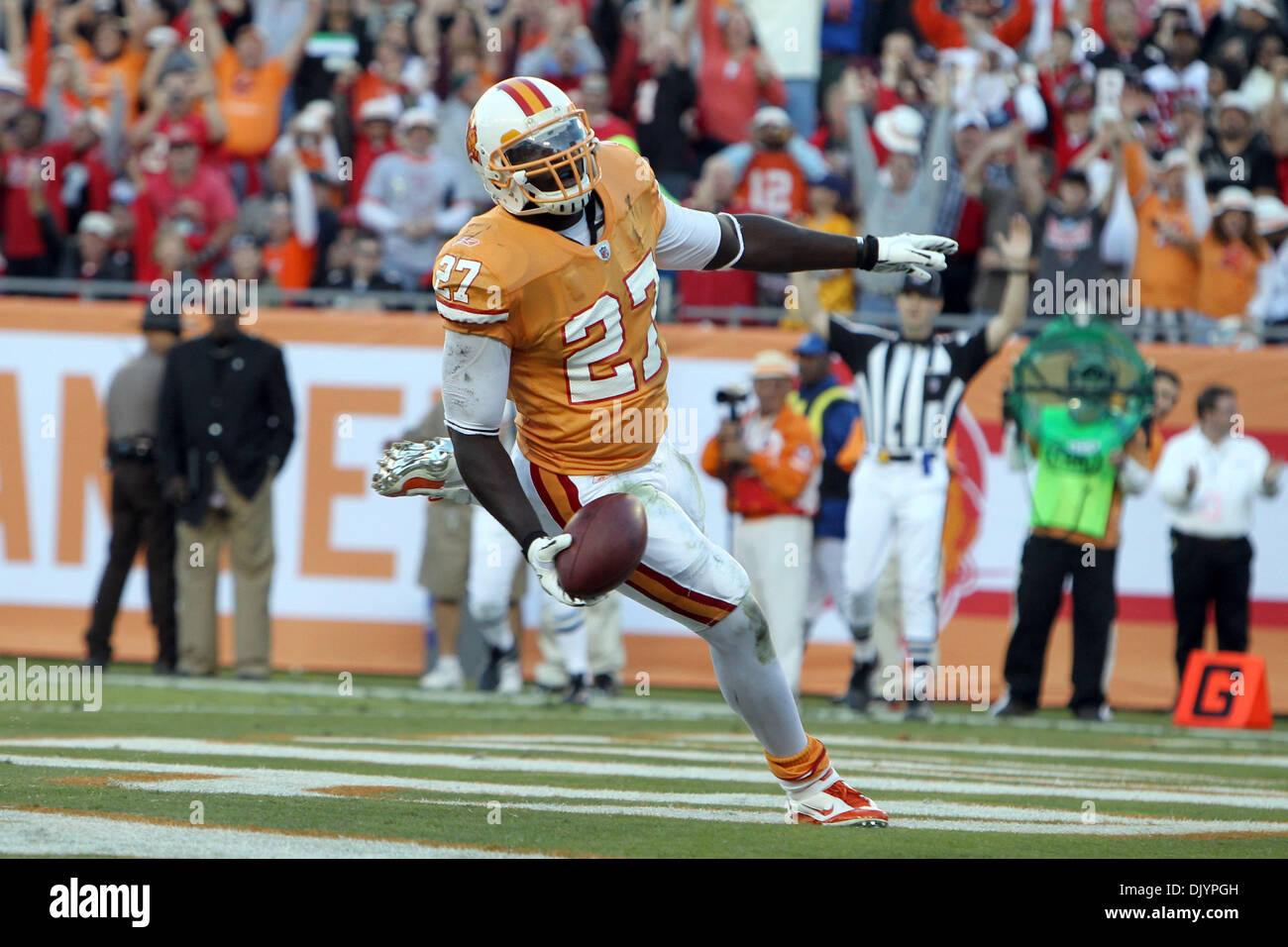 James blount hi-res stock photography and images - Alamy