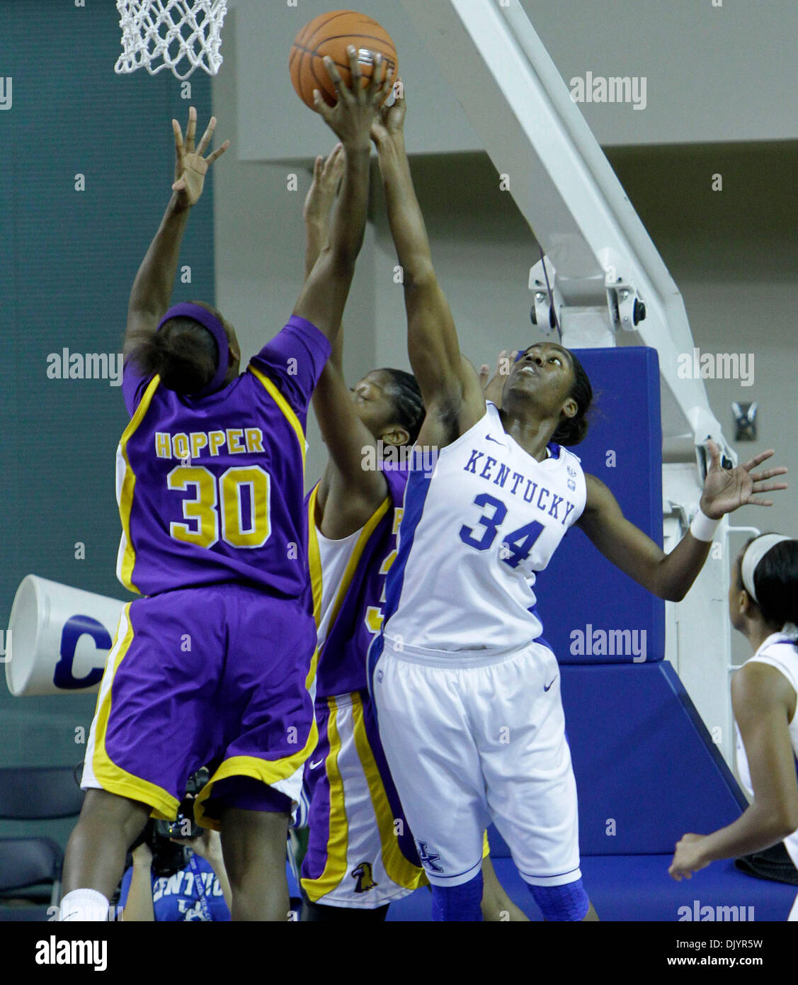 Dec. 7, 2010 - Lexington, Kentucky, USA - Kentucky forward Victoria ...