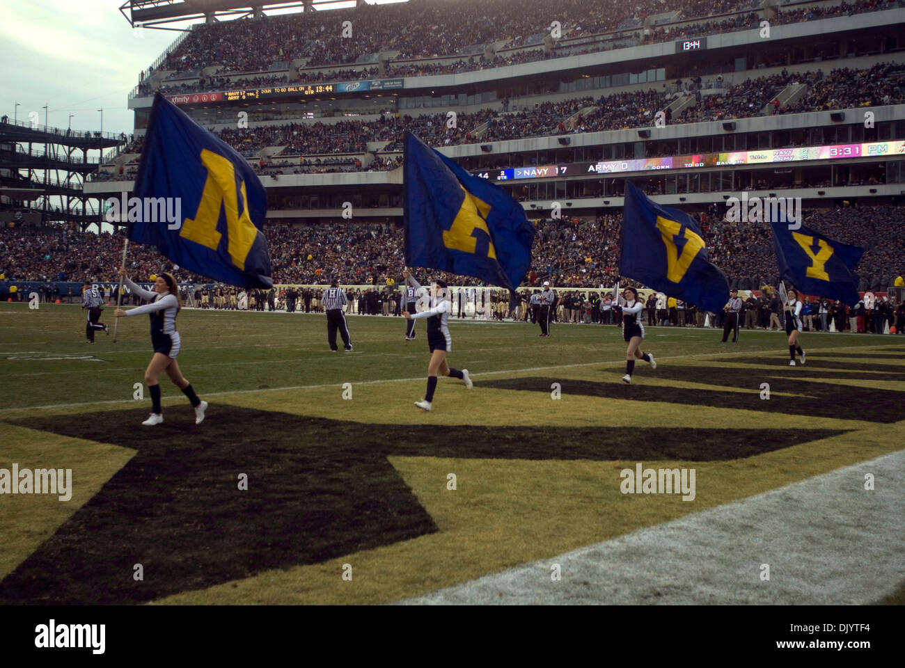 Football navy touchdown in army hi-res stock photography and images - Alamy