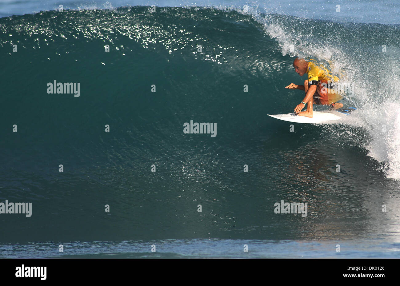 Oahu hawaii surfing 2010 hi-res stock photography and images - Alamy