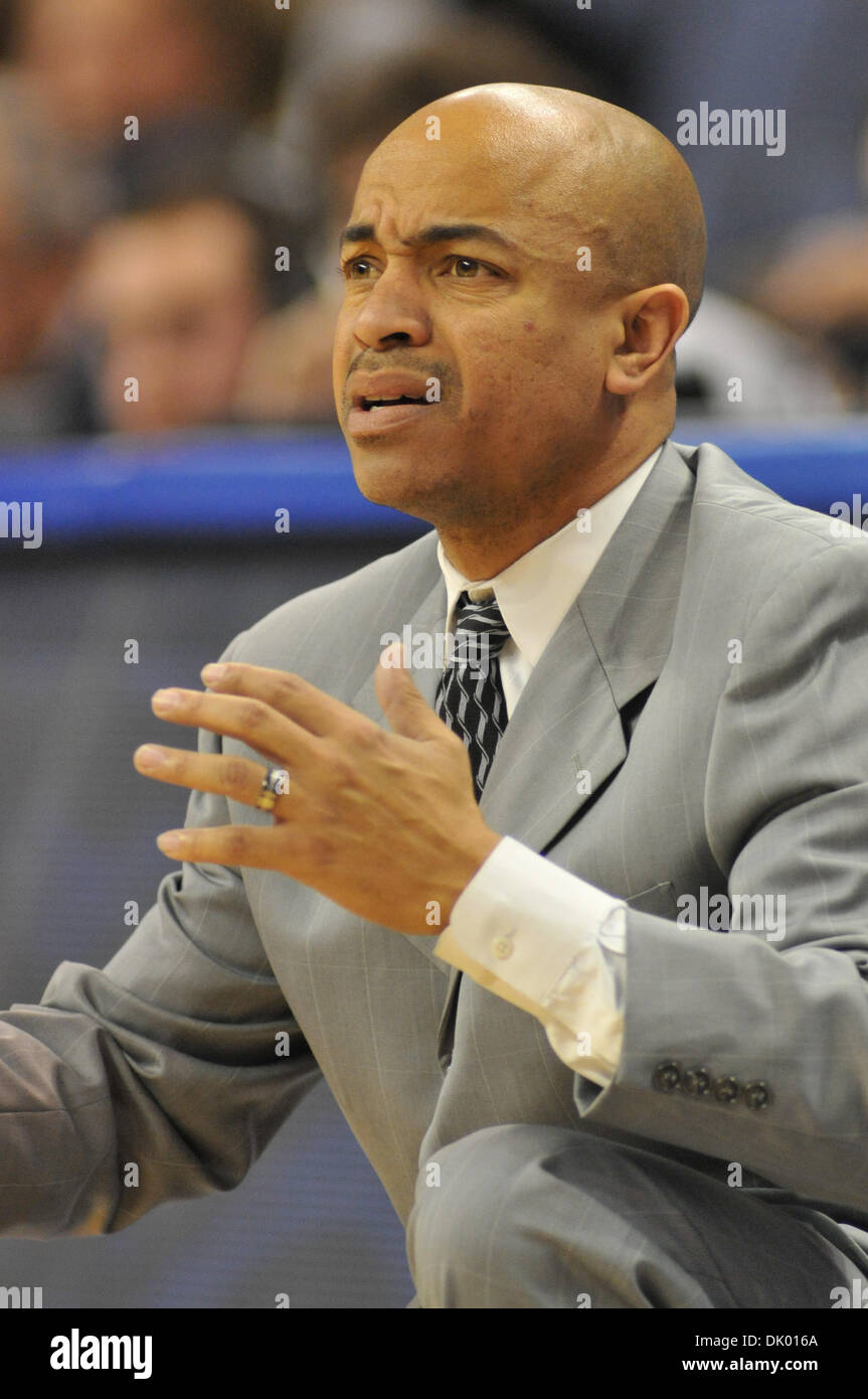 Cliff warren hi-res stock photography and images - Alamy