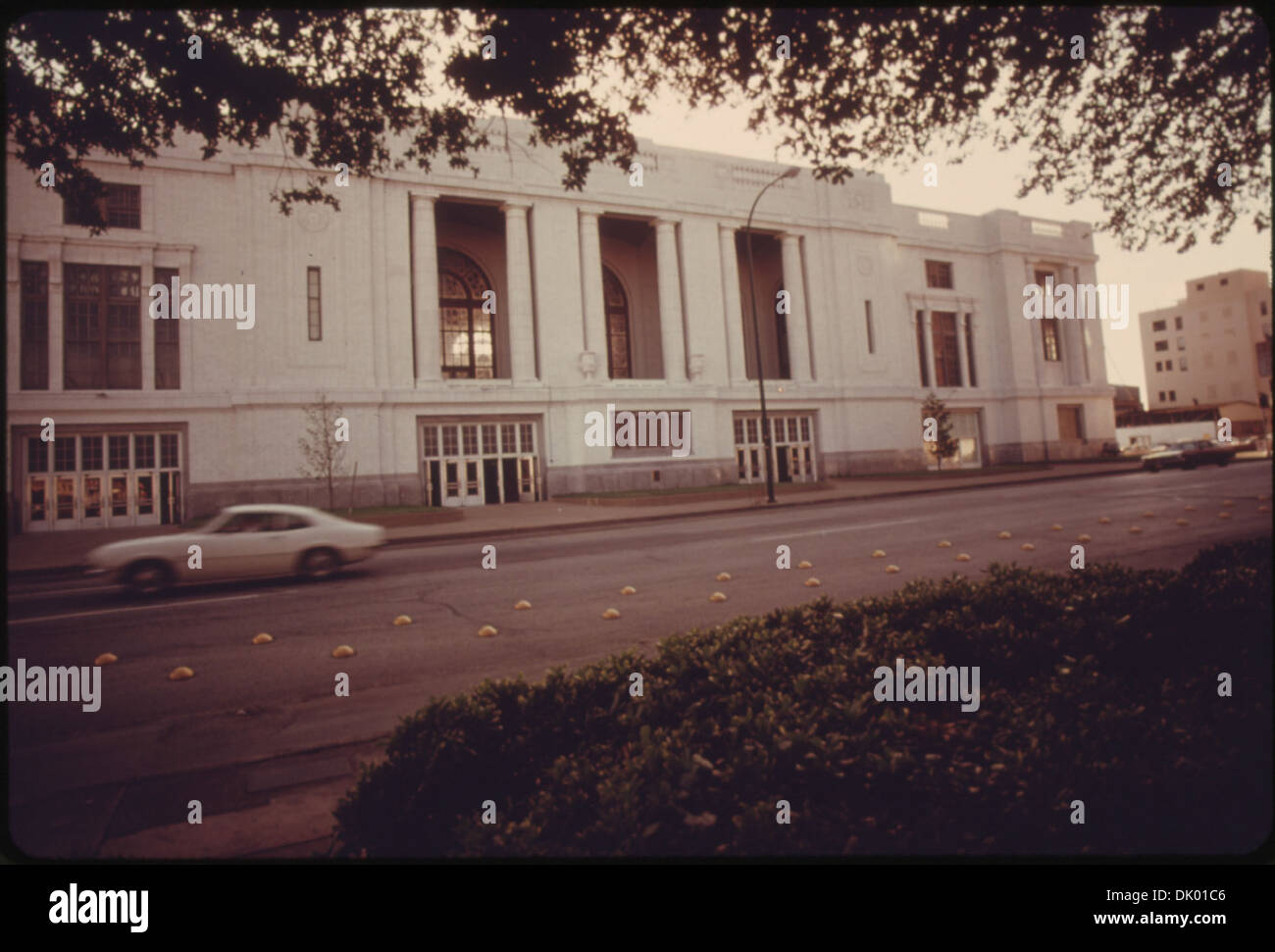 Amtrak station facilities hi-res stock photography and images - Alamy