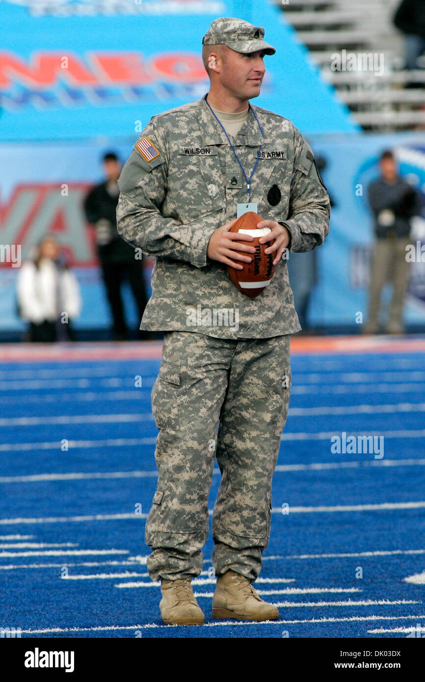 Sergeant wilson hi-res stock photography and images - Alamy