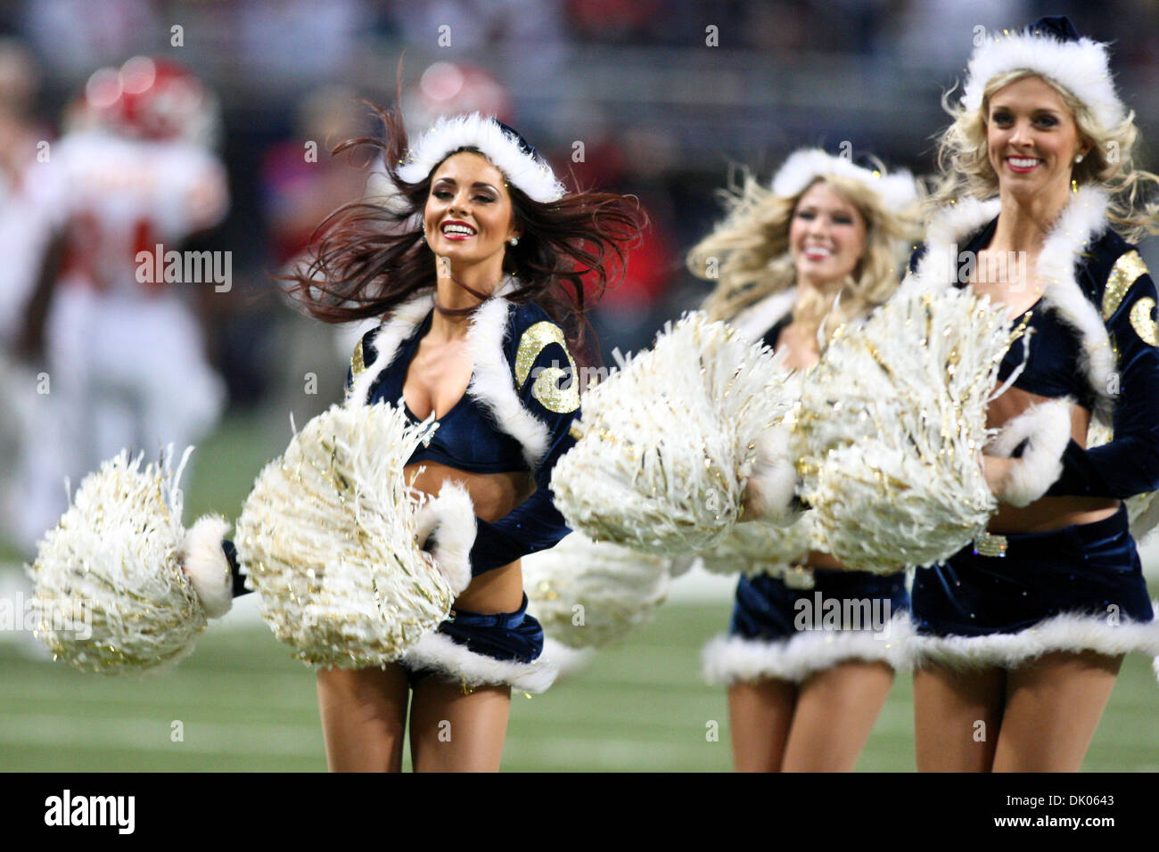 St louis rams cheerleaders hi-res stock photography and images - Alamy