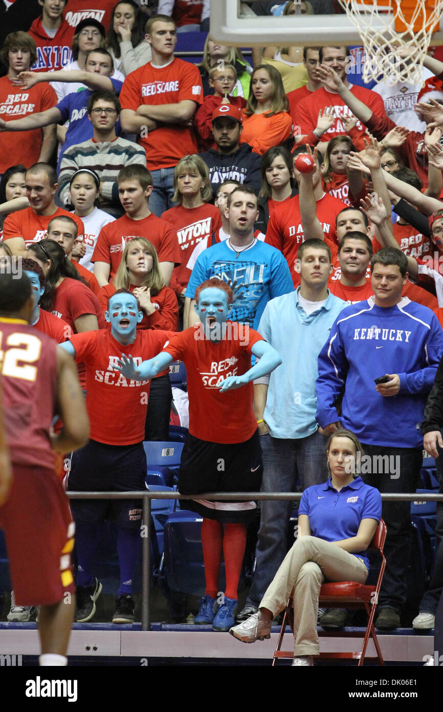 Distract 1 hi-res stock photography and images - Alamy